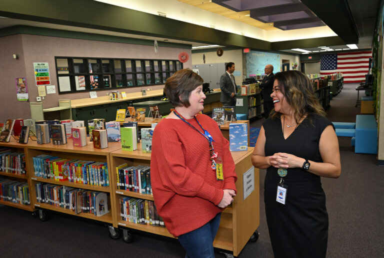 New Oak Grove Elementary library unveils new collaborative study space ...